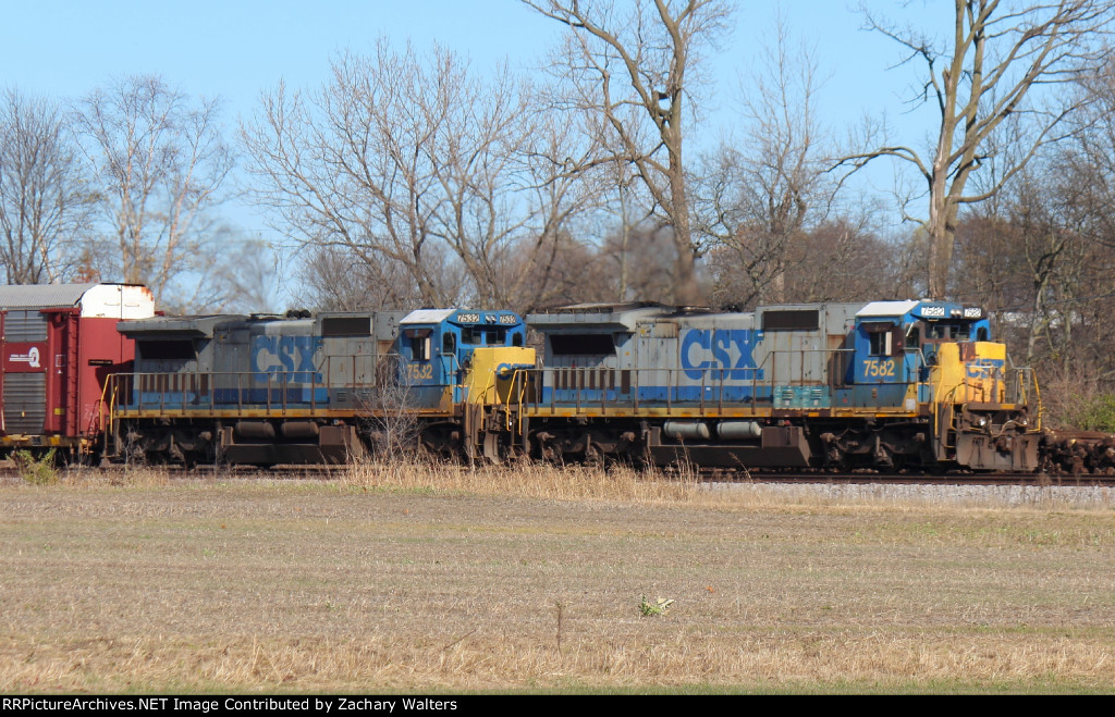 CSX 7582 7532